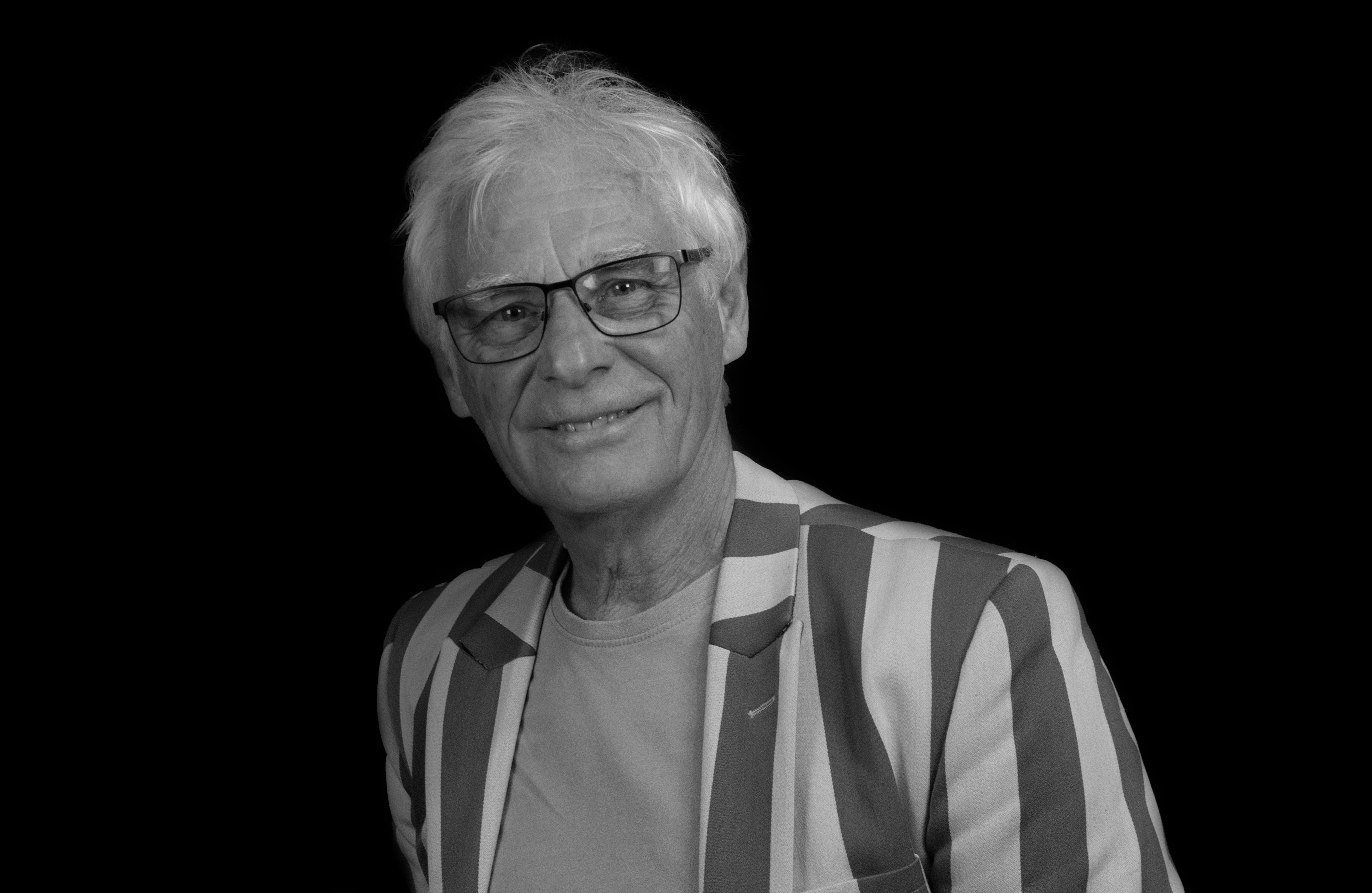 Phil Amos - Piano (RCT) – A Strings