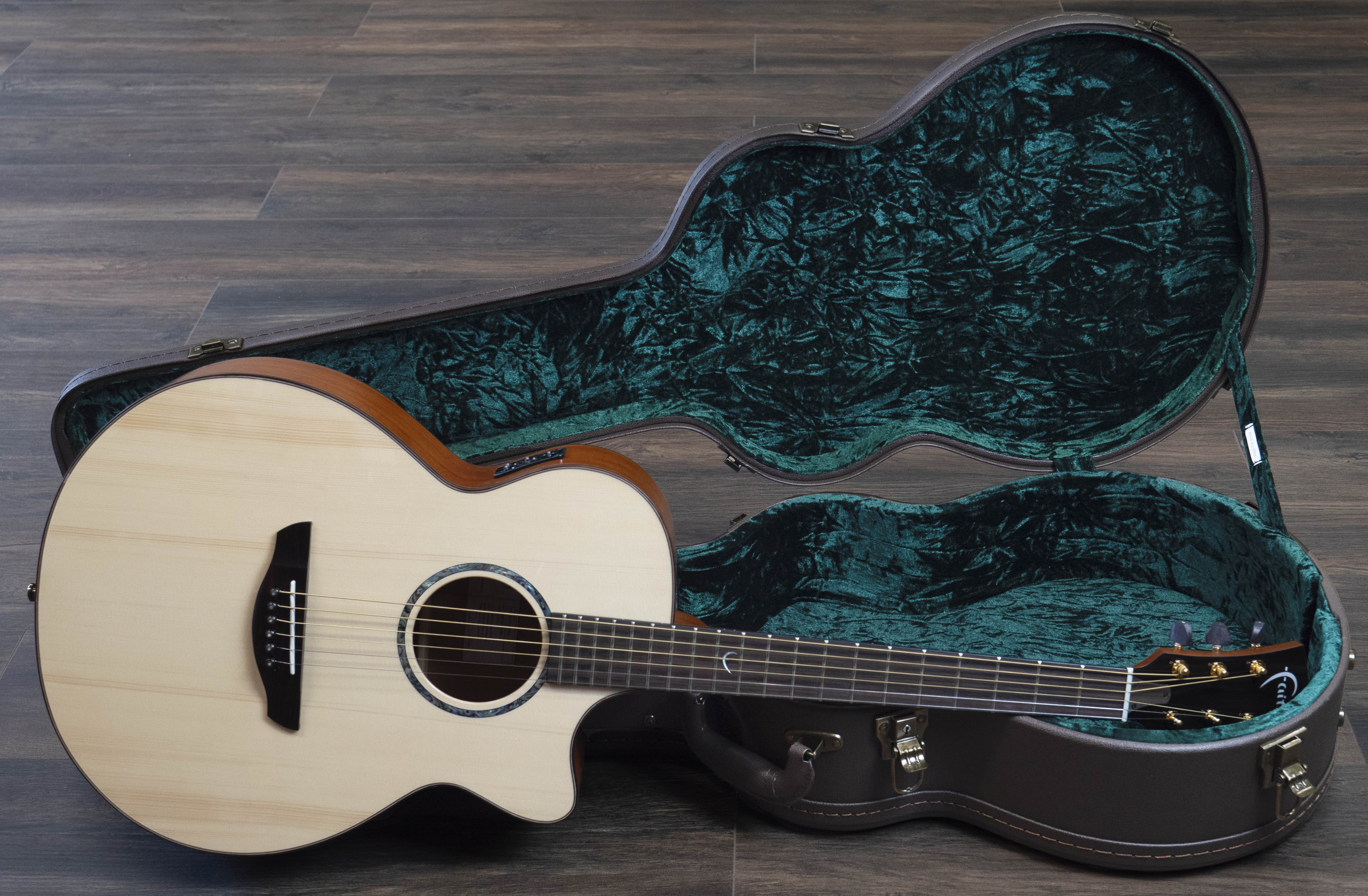 Faith Natural Venus Electro-Acoustic, All Solid, Engelmann Spruce Top ...