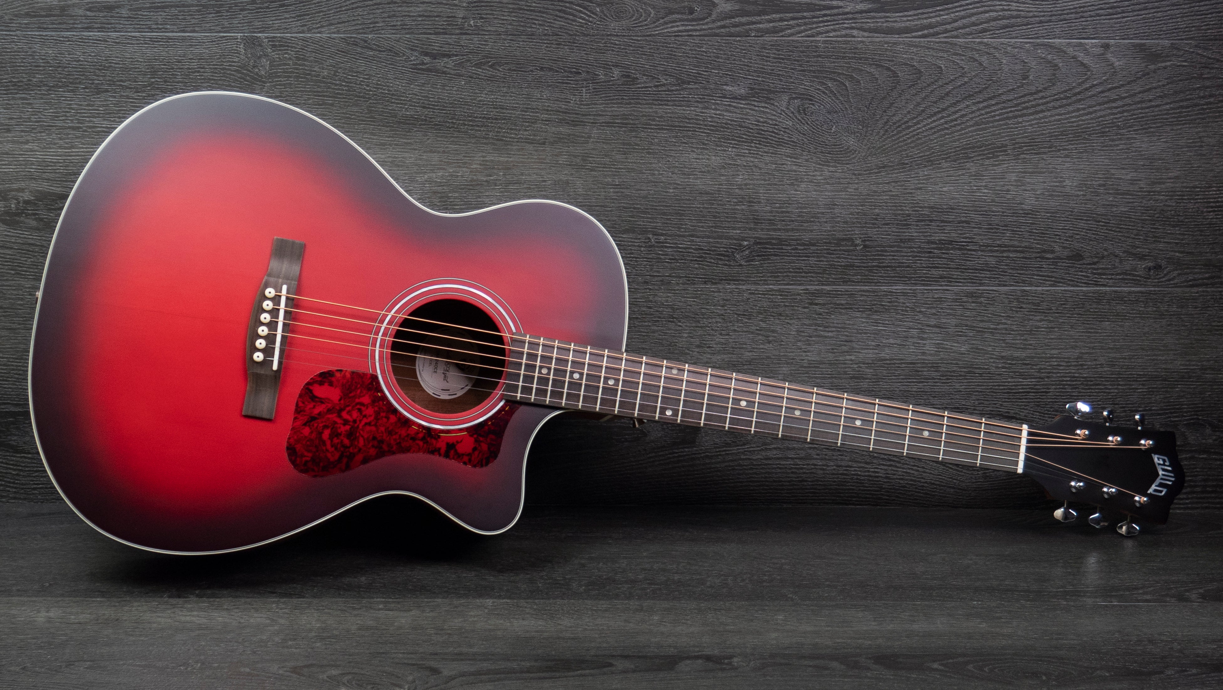 Guild OM-240-CE Orchestra Model, Solid Spruce Top, Mahogany Back, Oxbl ...